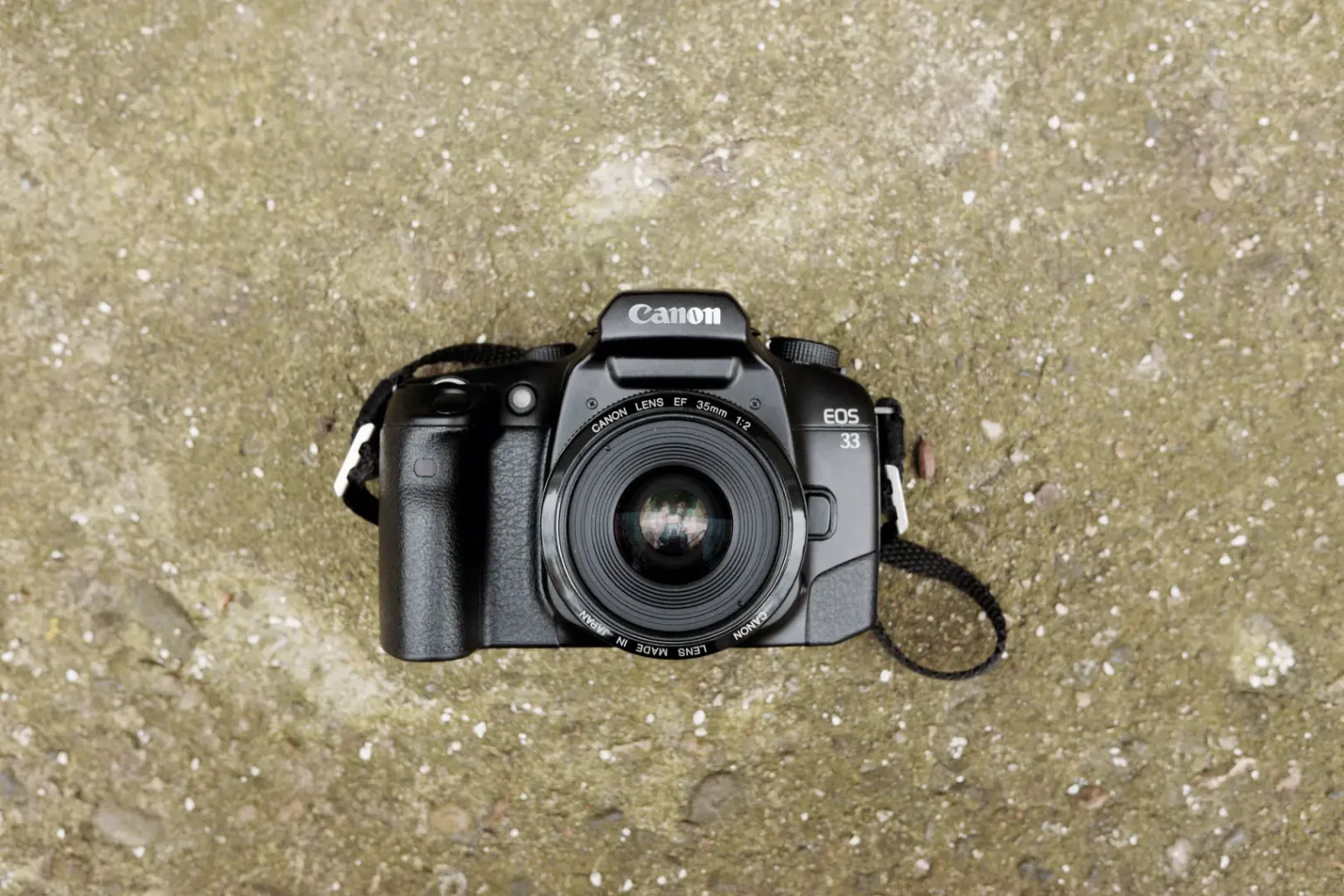 Canon EOS 33 Review - An overlooked treasure - By Benn Murhaaya - 35mmc