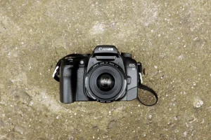 Canon EOS 33 Review - An overlooked treasure - By Benn Murhaaya - 35mmc