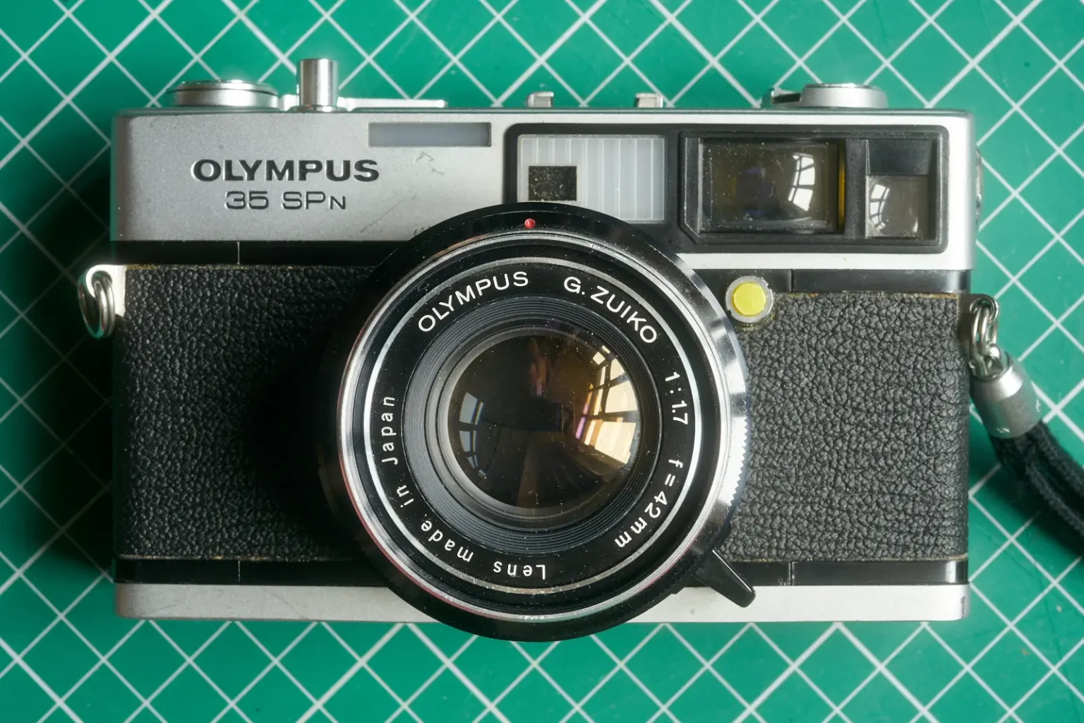 Olympus 35 SPn - A Review of a Quality Compact - By Bob Janes - 35mmc