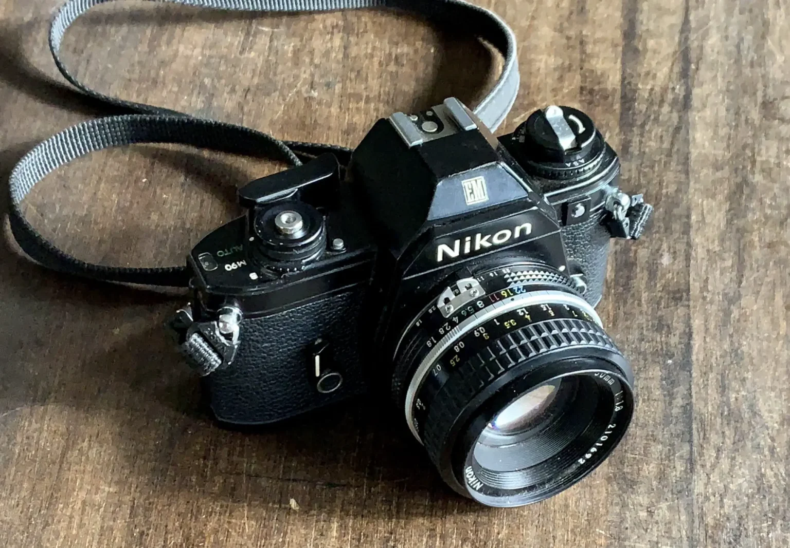 Nikon EM Review: The "SLR Camera for Women" - By Mike Caputo - 35mmc