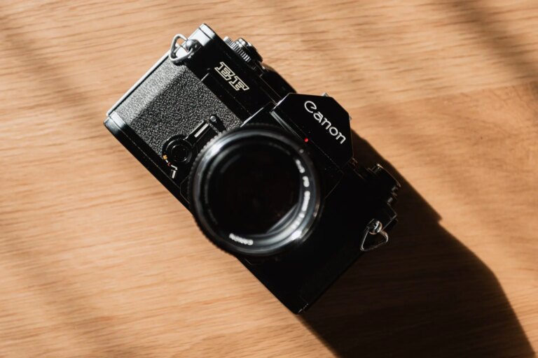 Canon EF Camera review - The F-1's Little Sibling - By Thomas - 35mmc