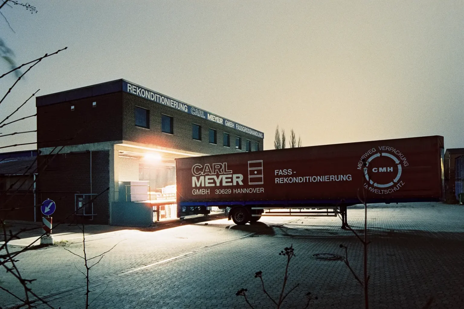 Night Photography with CineStill Film - by Christian Schroeder