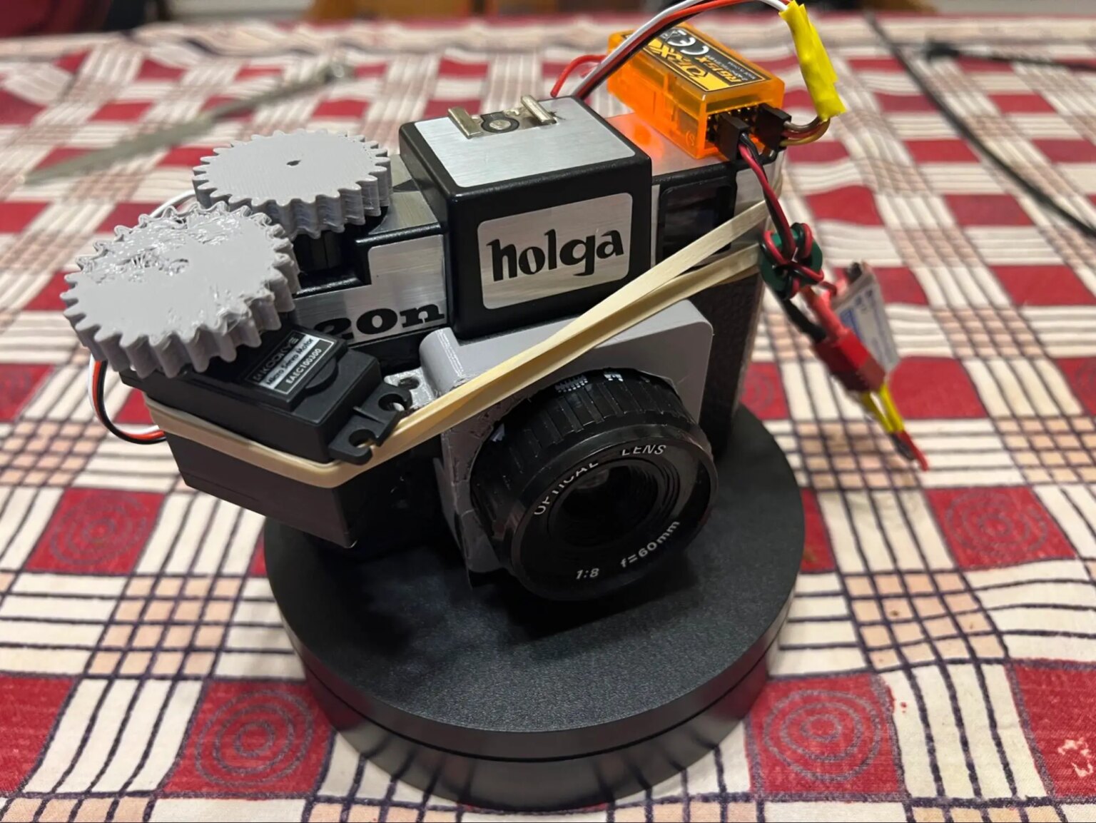 The Cirkut-Holga: A toy slitscan panorama camera - 35mmc