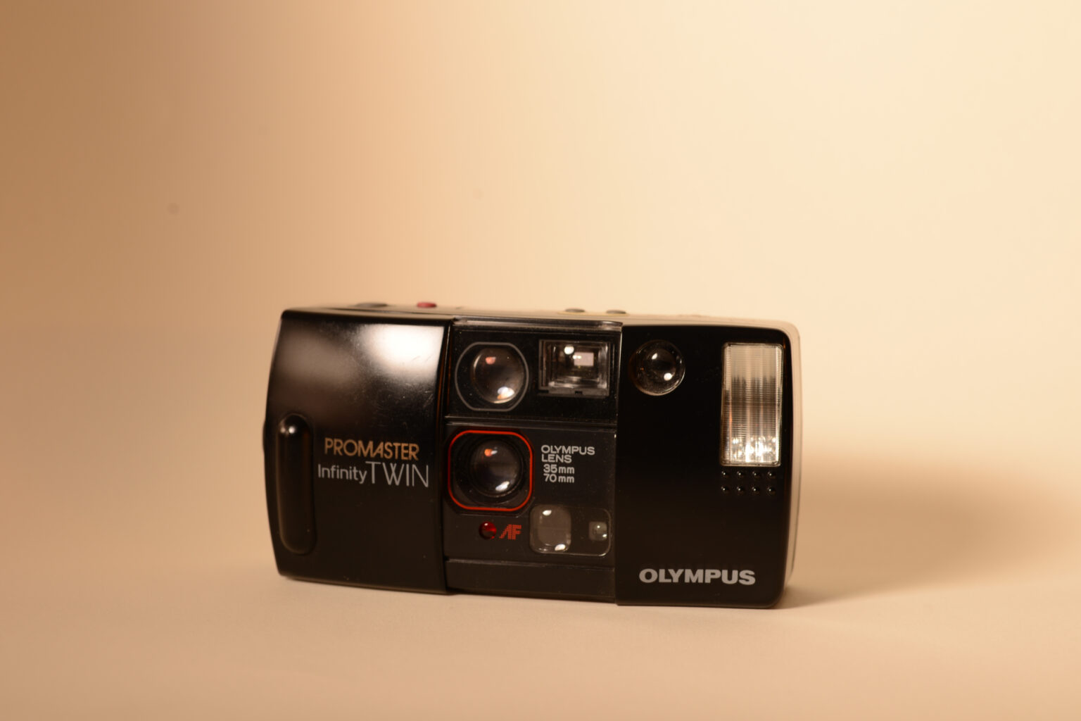 Olympus Promaster Infinity TWIN Review - It's got the POWER! - 35mmc