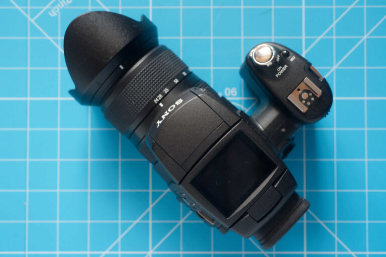 Sony R1 - the Original from 2005 revisited - Sony and APS-C pt1