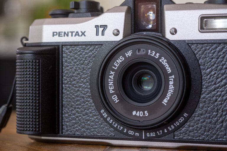 Pentax 17 Comprehensive Review - The New Half-Frame Point & Shoot