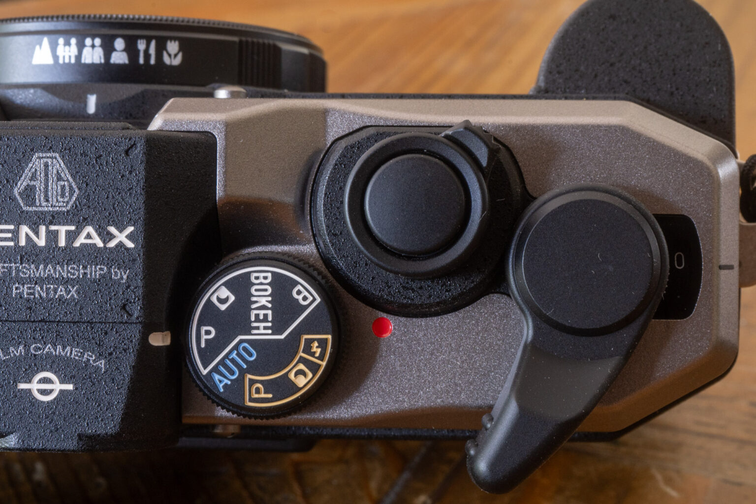 Pentax 17 Comprehensive Review - The New Half-Frame Point & Shoot