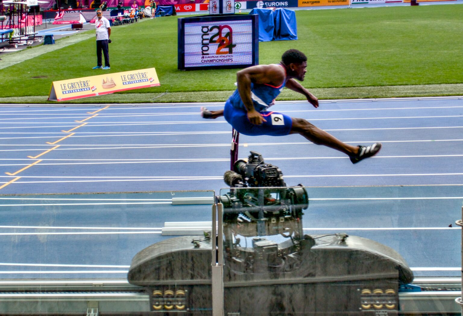 How to (Unconventionally) Shoot Track and Field Competitions - 35mmc