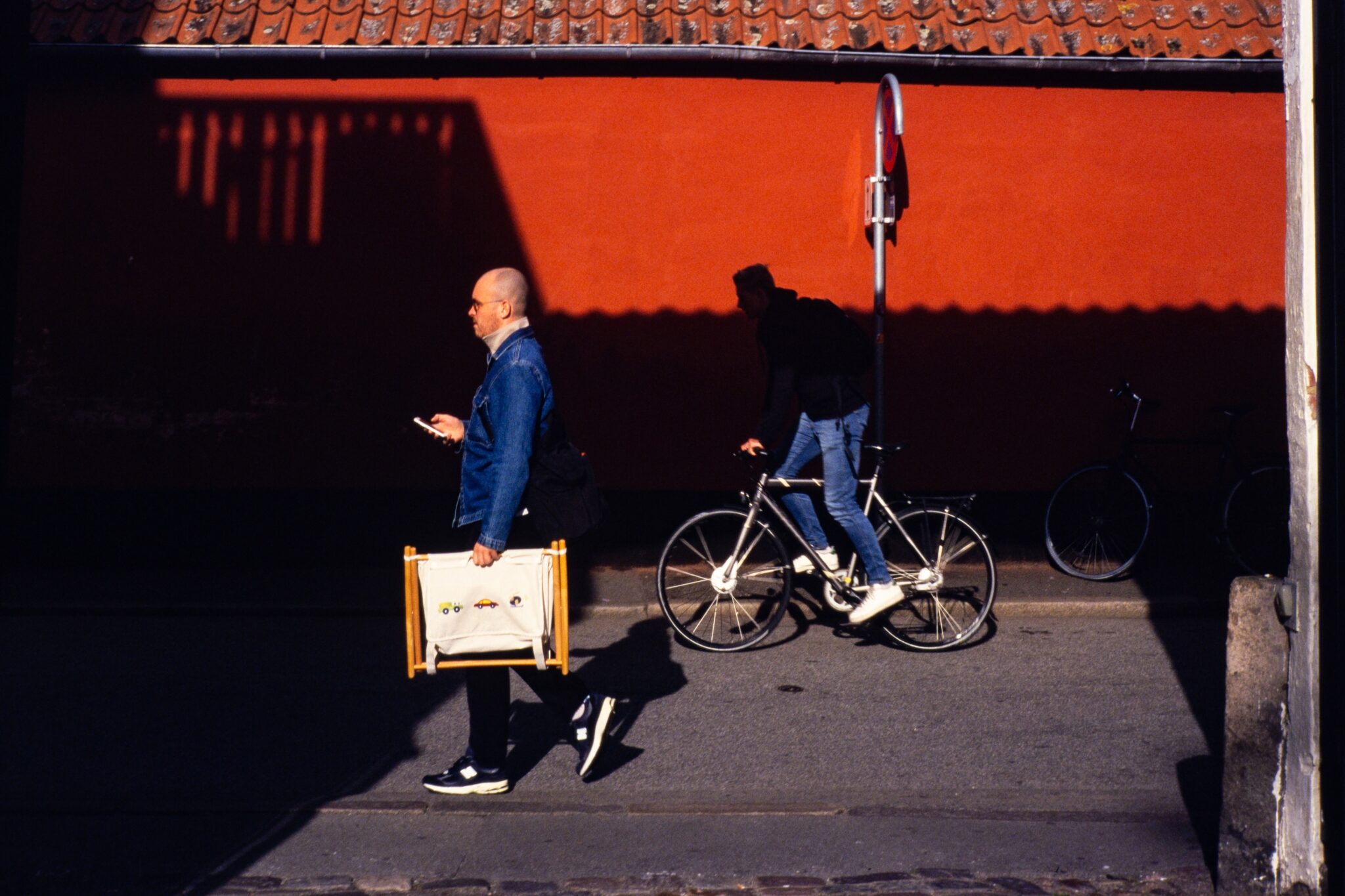 5 Frames with a Leica M6 and Slide Film - 35mmc