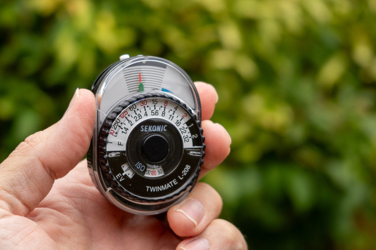Sekonic Twinmate L-208 - A very versatile little light meter - 35mmc