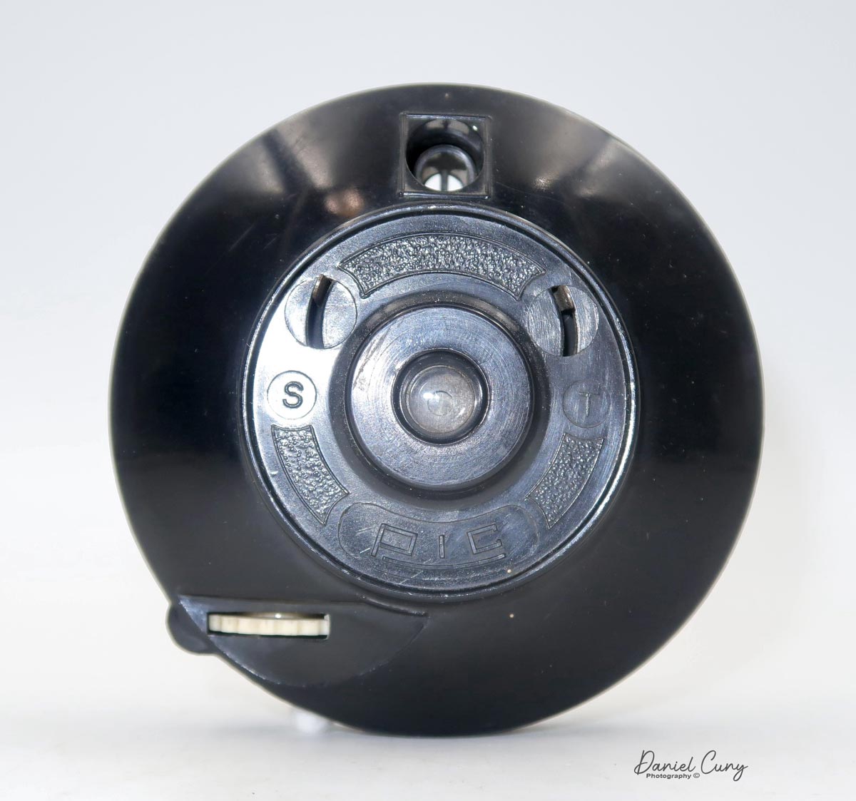 PIC Camera - Having fun with the rare round British made oddity - 35mmc