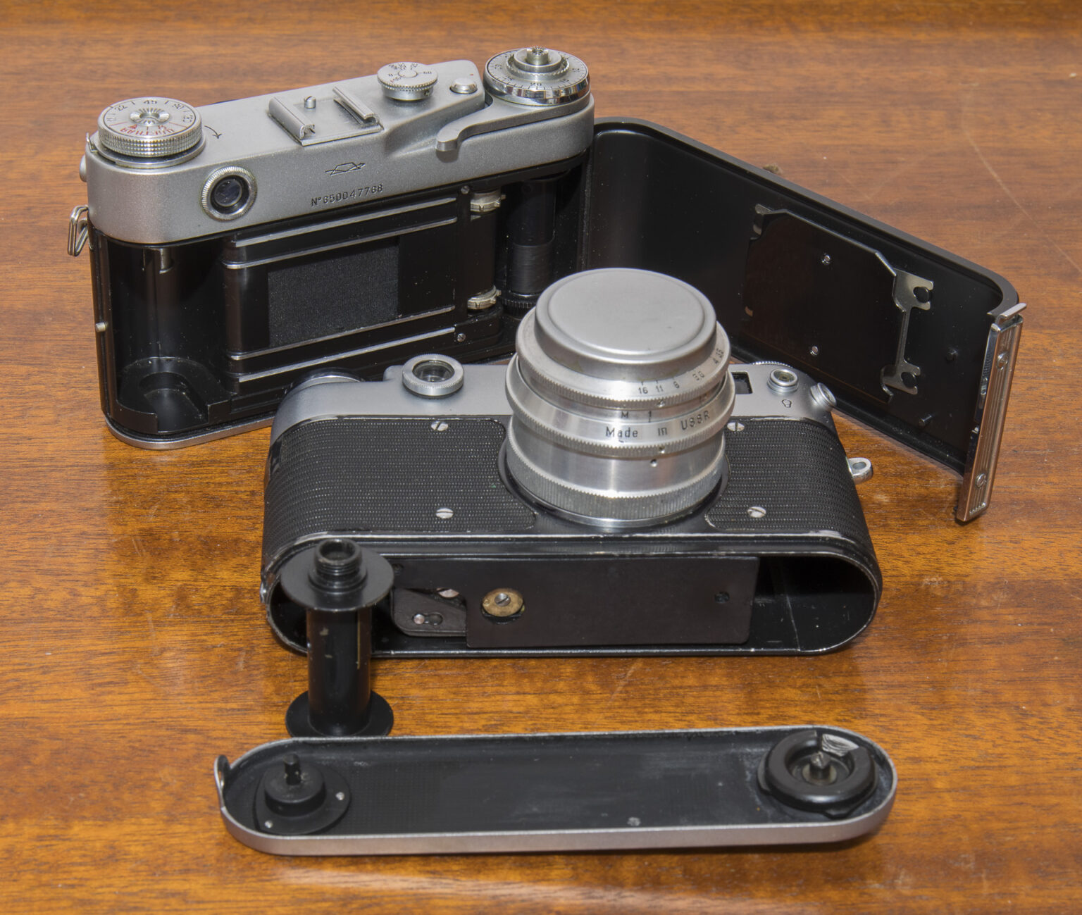Zorki 5 & 6 - A Brace of Otherwise Unwanted Cameras - 35mmc
