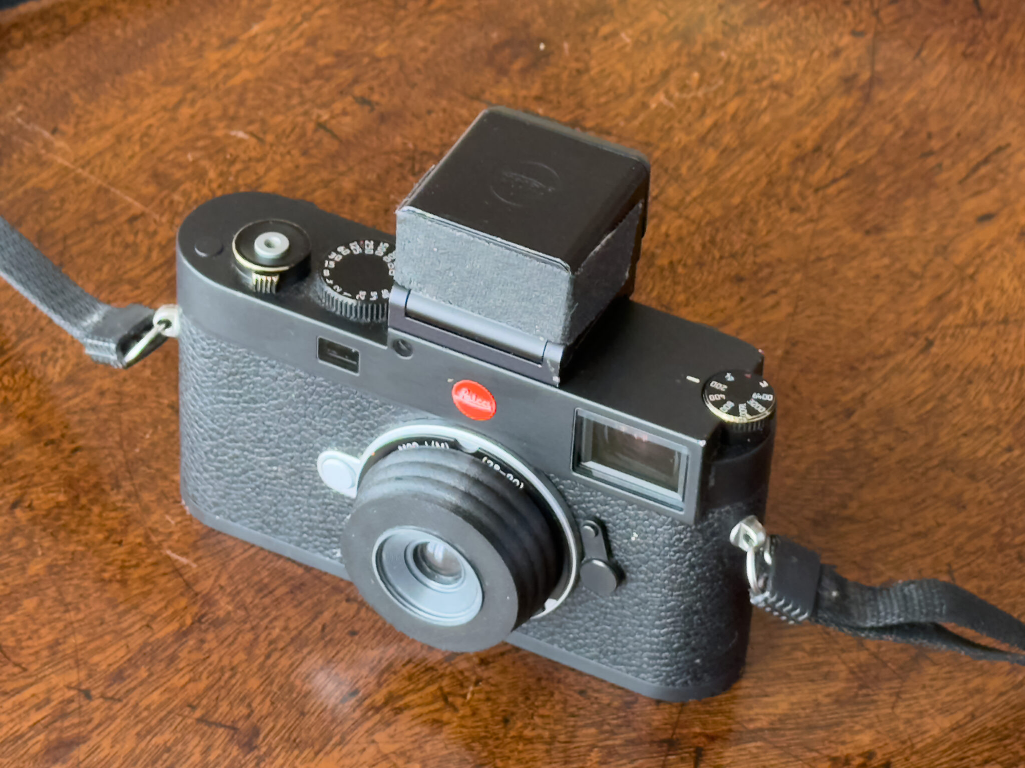 Kodak Single-Element Plastic Meniscus Lens - A Quest for the Primitive