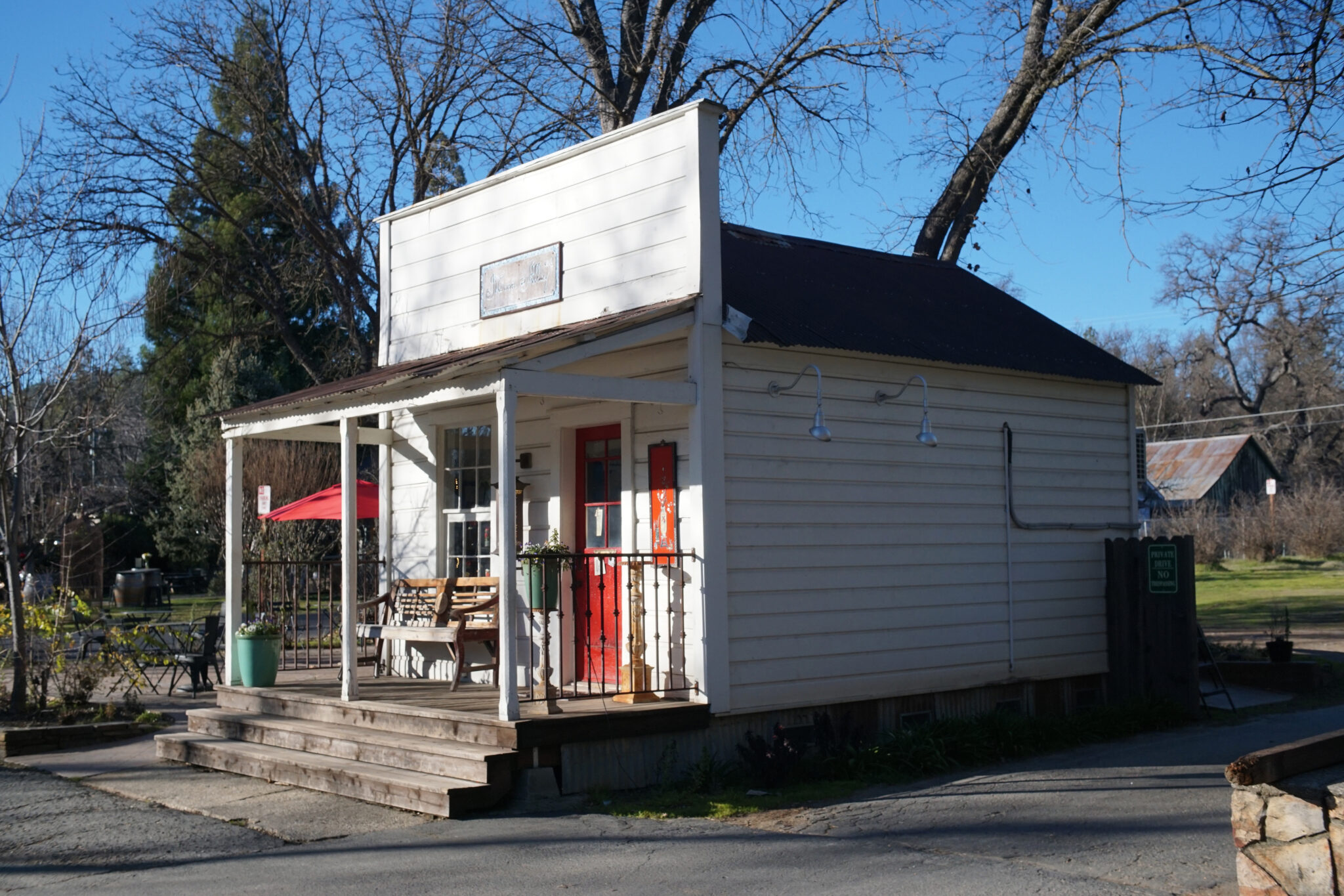 7Artisans 25mm f/1.8 Review - 35mmc