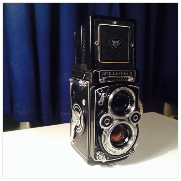 5 Frames with a Rolleiflex 3.5F and Rollei Pan 25 in Tretower Castle ...