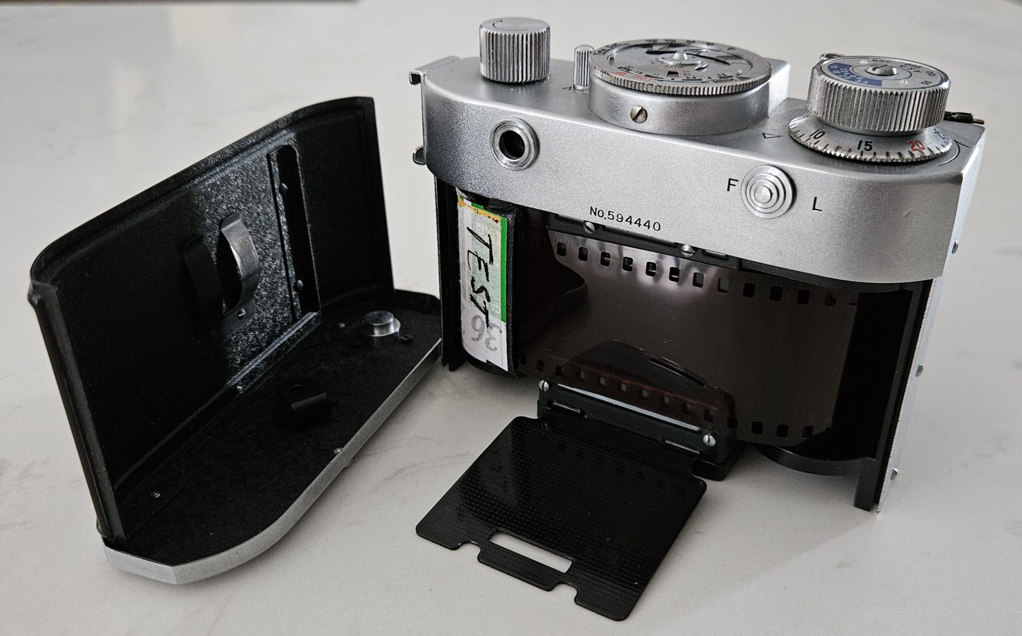 Samoca Super 28XLM Review – A Fantastic Littler Rangefinder - 35mmc