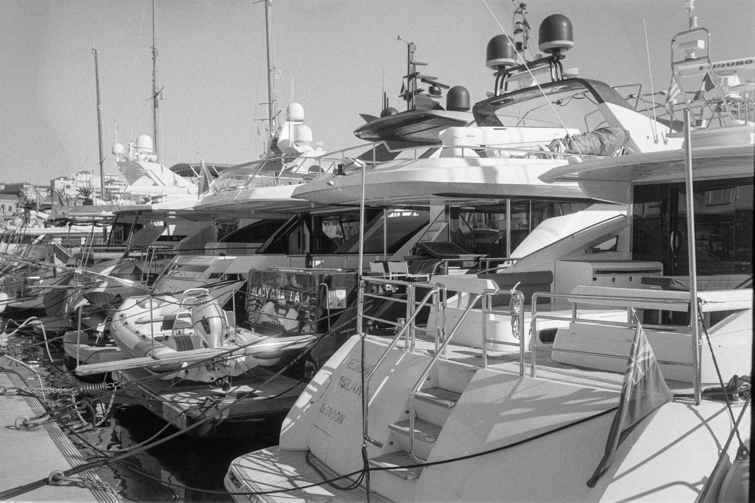 5 Frames with Ilford FP4 Type 517 Cine Film - 35mmc