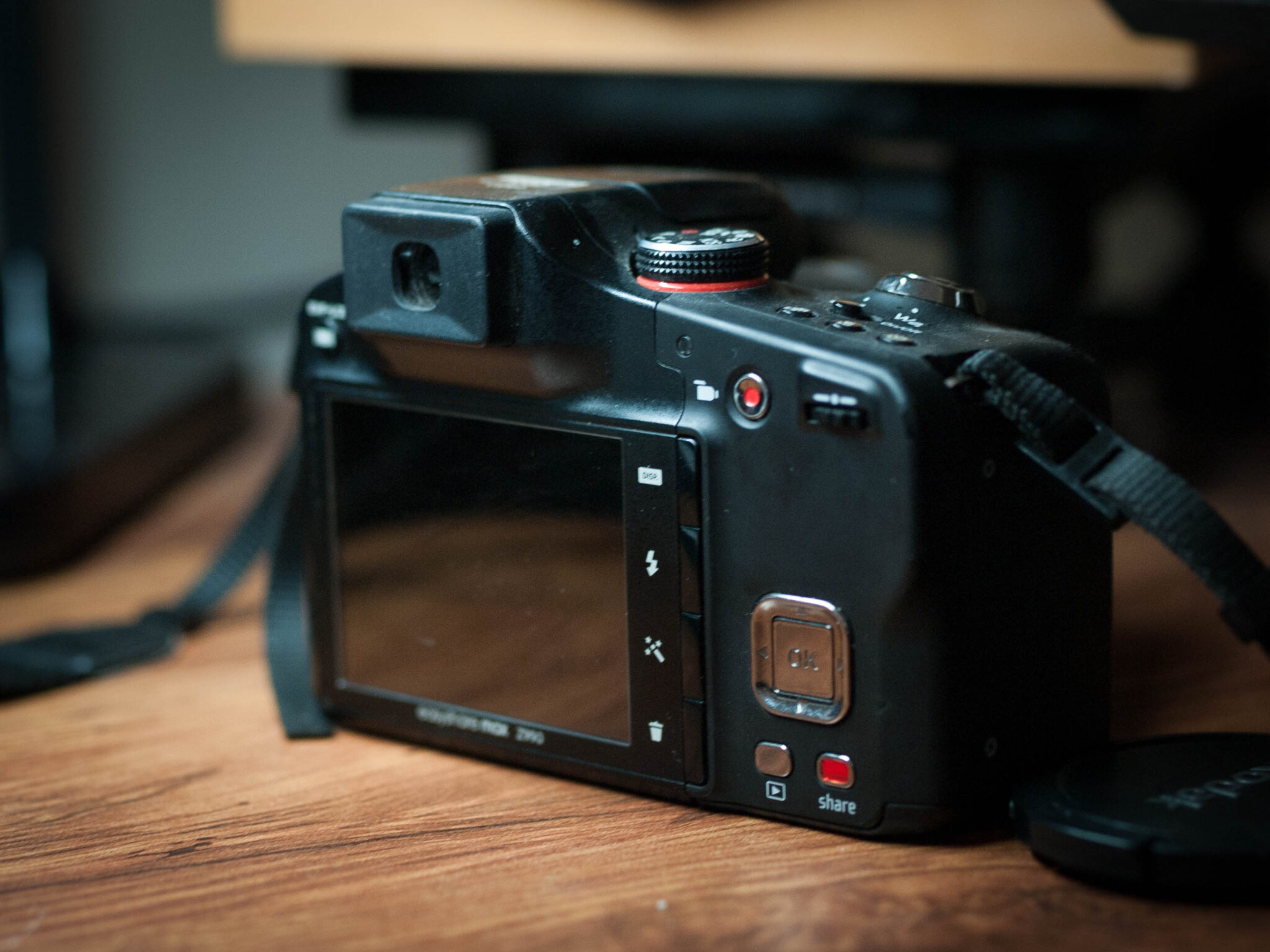 Kodak Z990 Easyshare Max - The last Eastman Kodak Camera - 35mmc