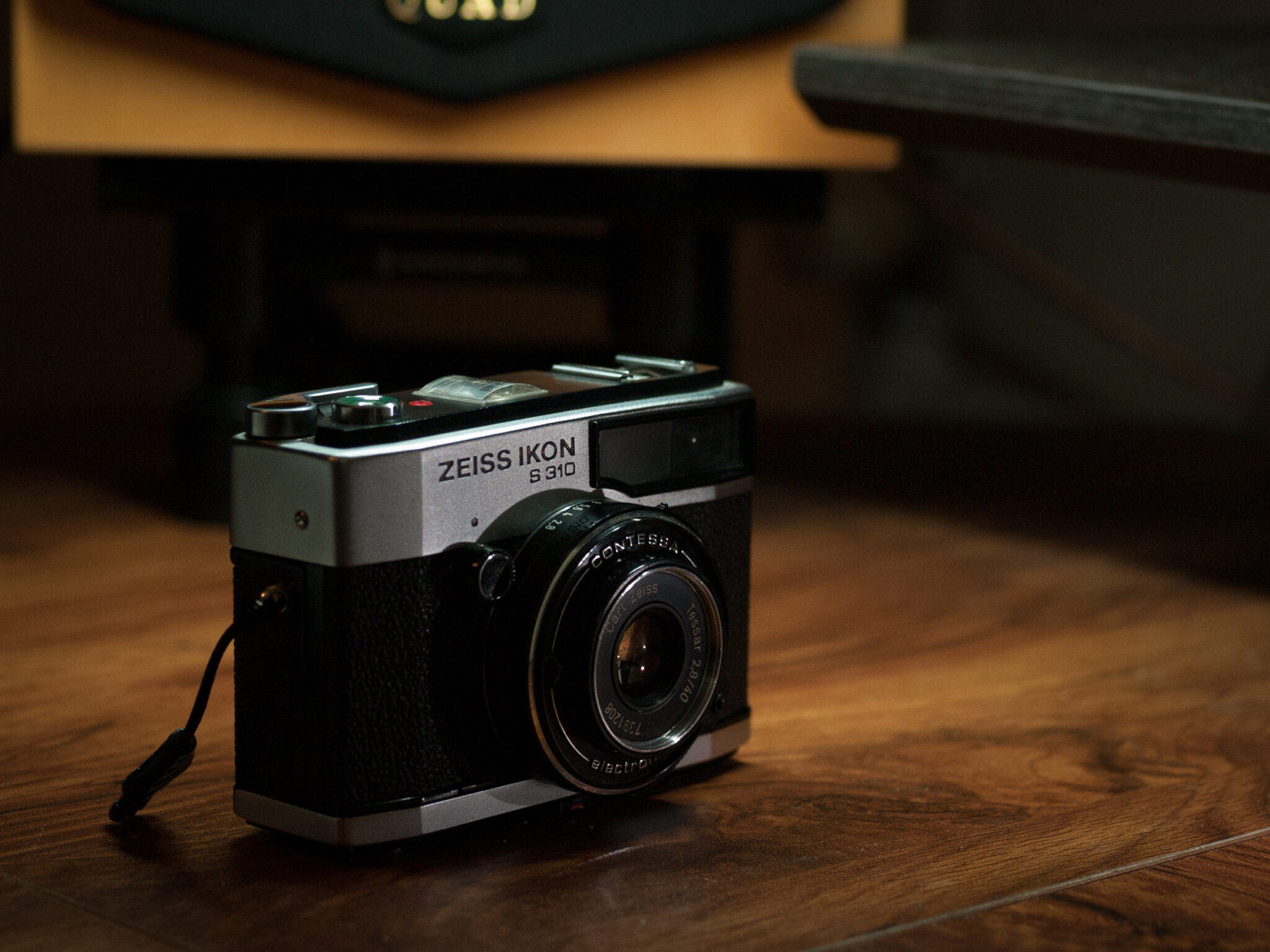 Zeiss Ikon S 310 - The Last Contessa - Urban shooting in Norwich London ...