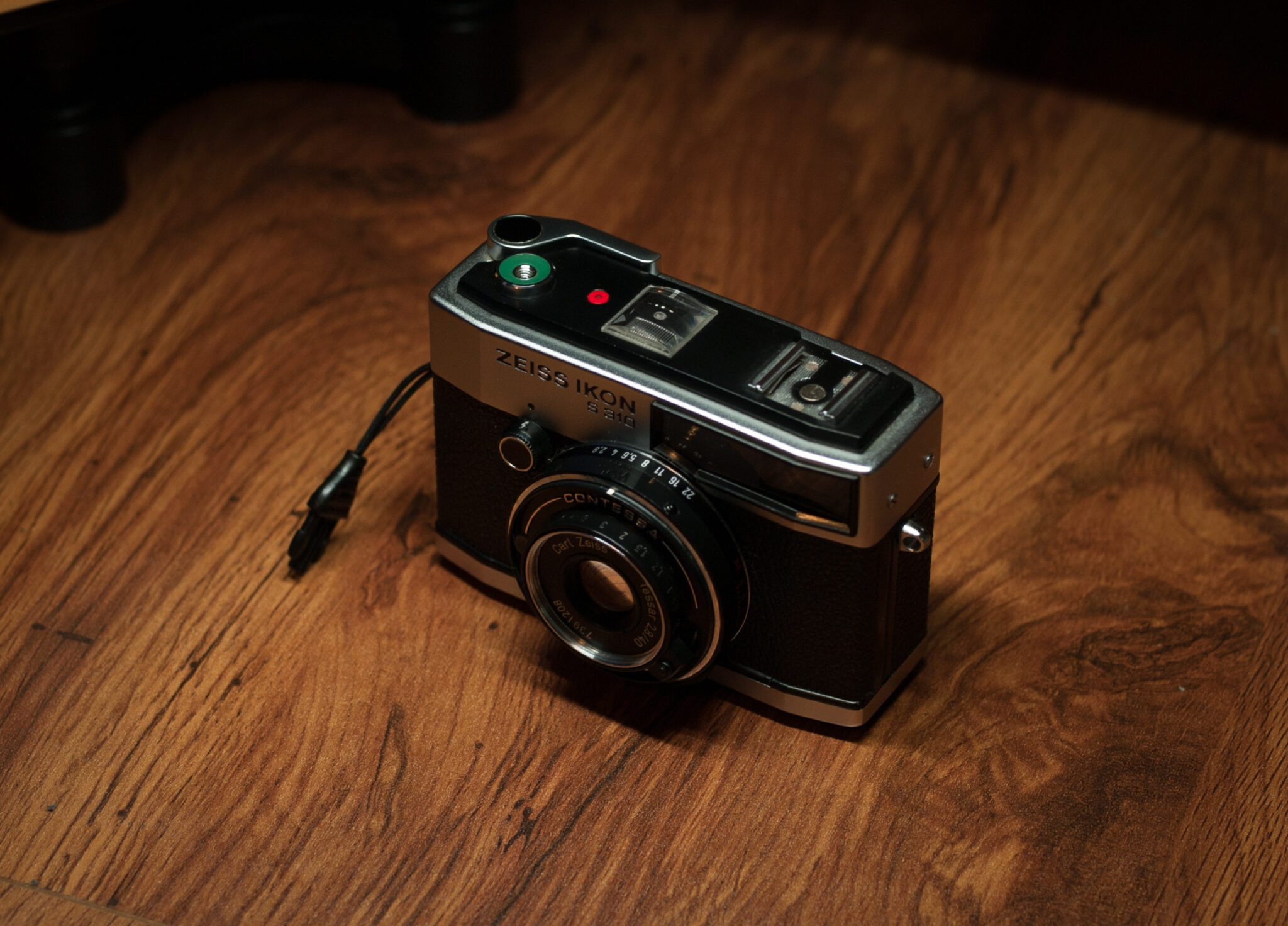 Zeiss Ikon S 310 - The Last Contessa - Urban shooting in Norwich London ...