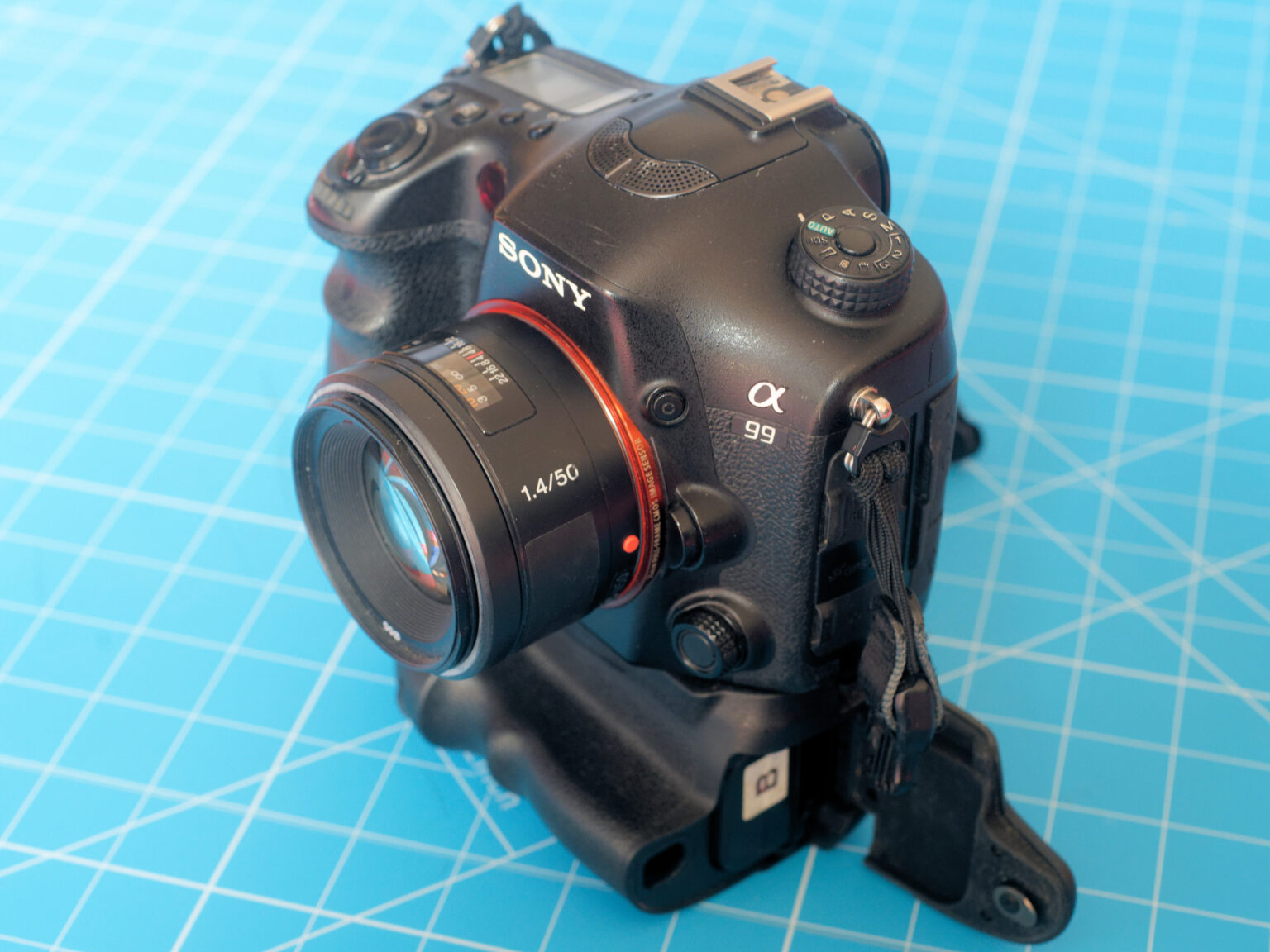 Sony A99 - a review of the the first mirrorless full-frame EVF camera ...