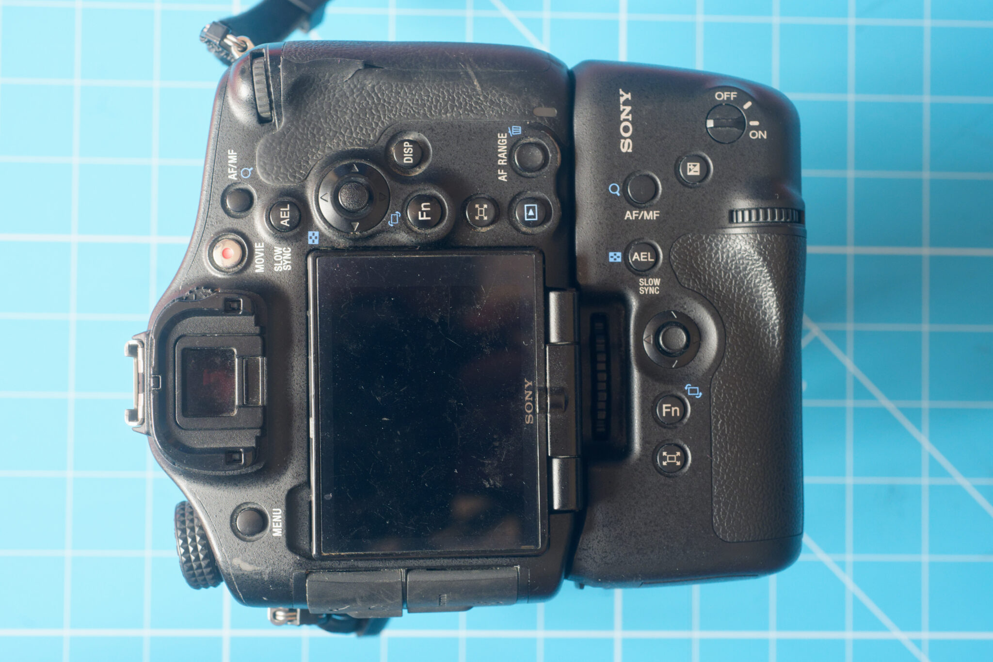 Sony A99 - a review of the the first mirrorless full-frame EVF camera ...