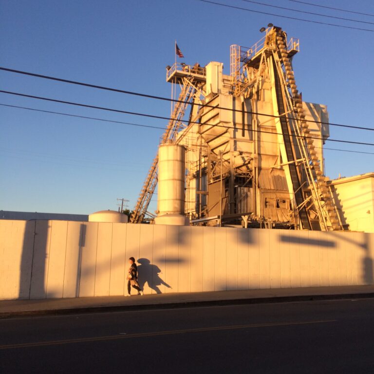 The Anomalous Cemex Plant - A One-shot story - 35mmc