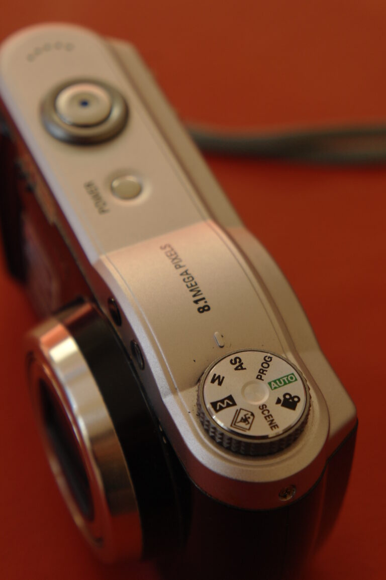 Samsung Digimax L85 (and How It Replaced a Sigma DP2s) - 35mmc