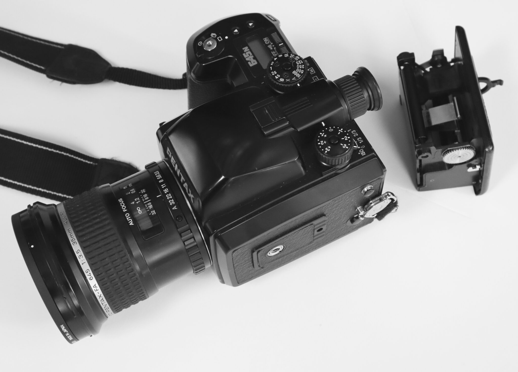 Comparing Three Great Medium Format Cameras - 35mmc