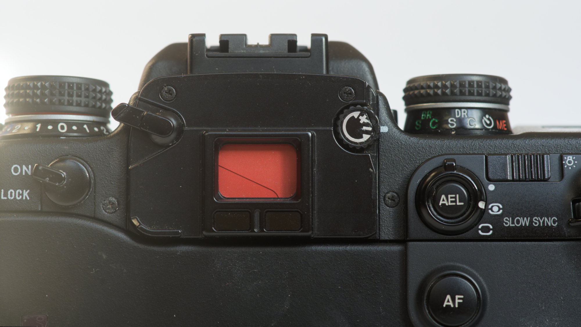 Minolta Dynax 9 (Maxxum 9/Alpha 9) - Three Steps to Heaven - 35mmc